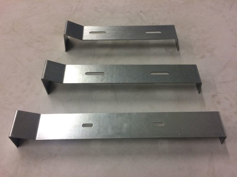 PATTES DE FIXATION ACIER GALVANISE_1 | ALU COUVERTINES 2B